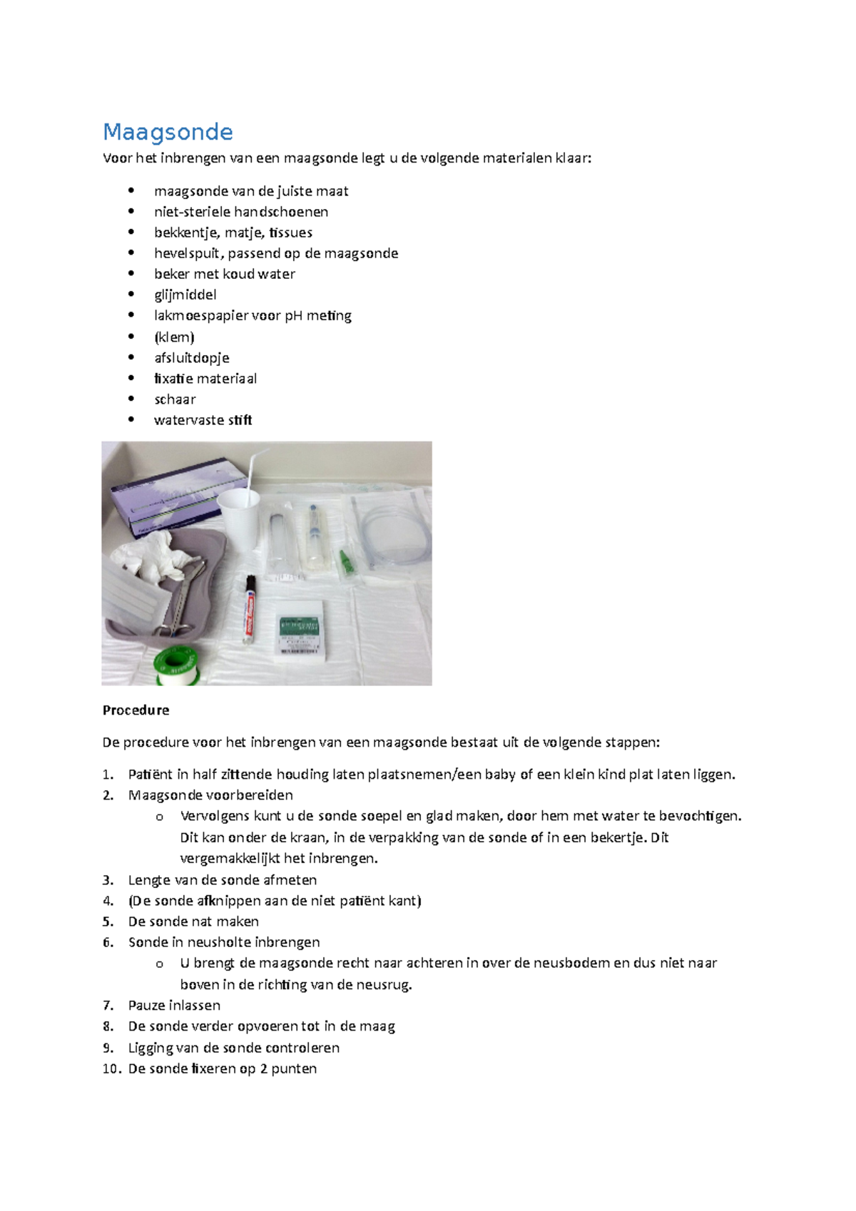 Maagsonde - in half zittende houding laten ba of een klein kind plat ...