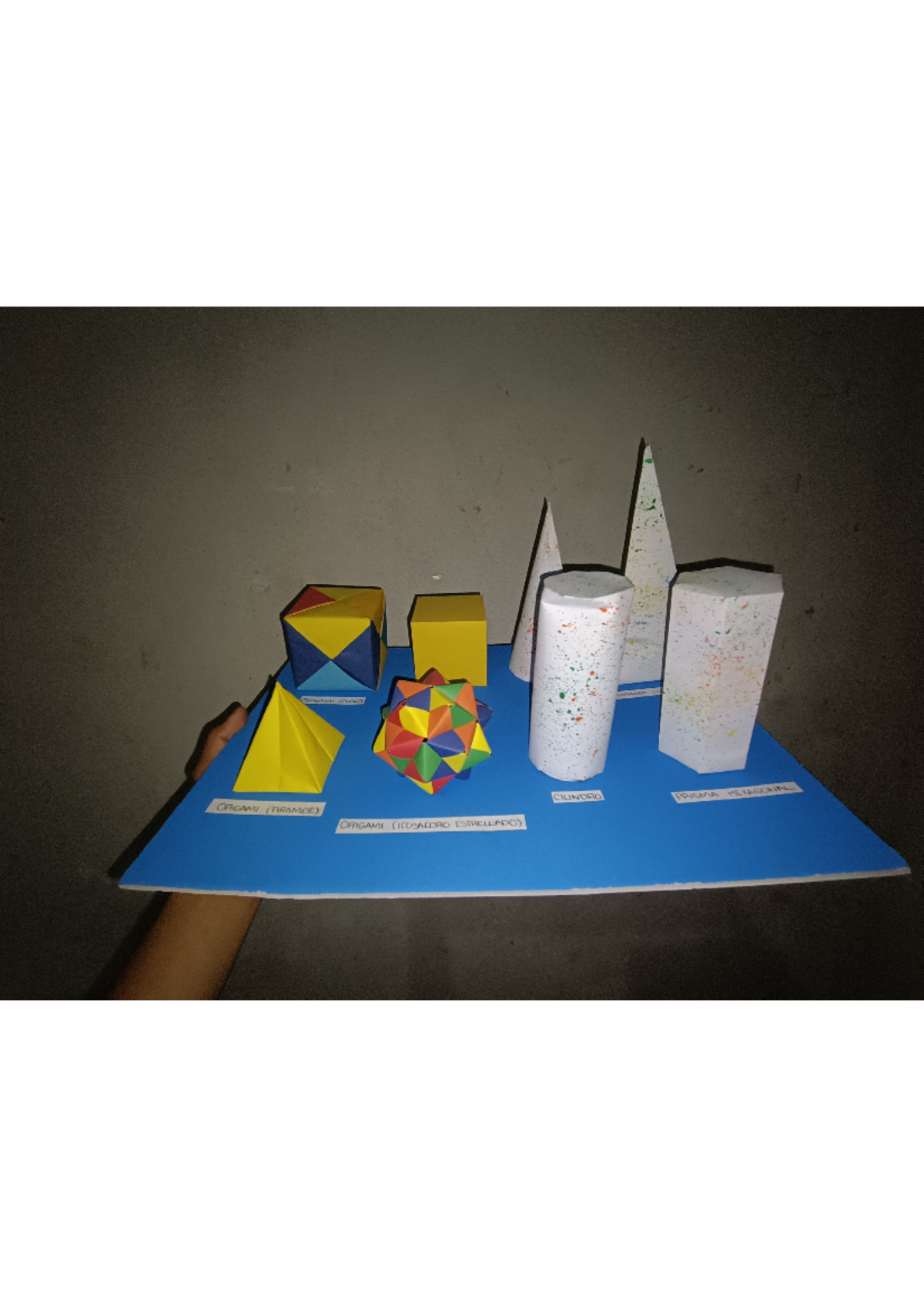 Figuras Y Origami - Que sea de ayuda - ORIGAMI (CUBO), CILINDRO PRISMA ...