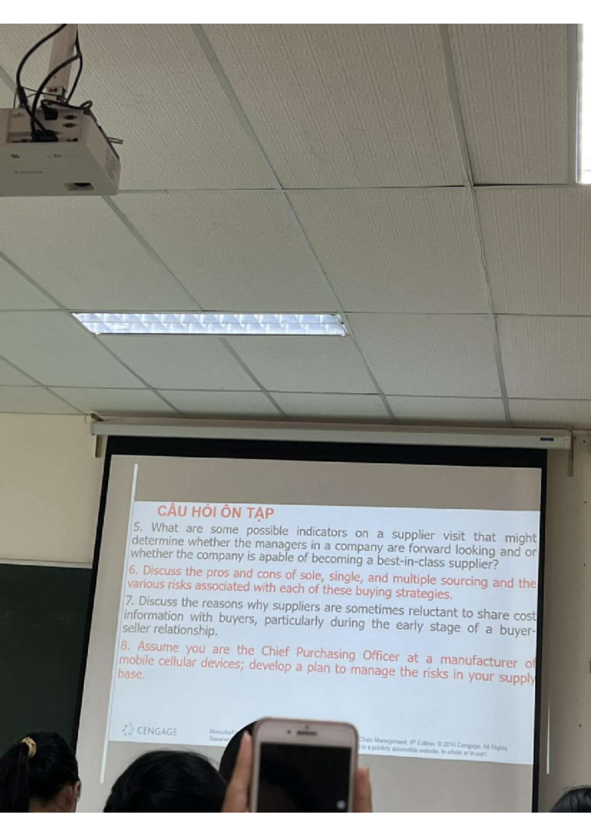 3fad7585-671c-48da-b0c3-57243 e656e3a - CÂU HOI ÔN TAP 5. What are some ...