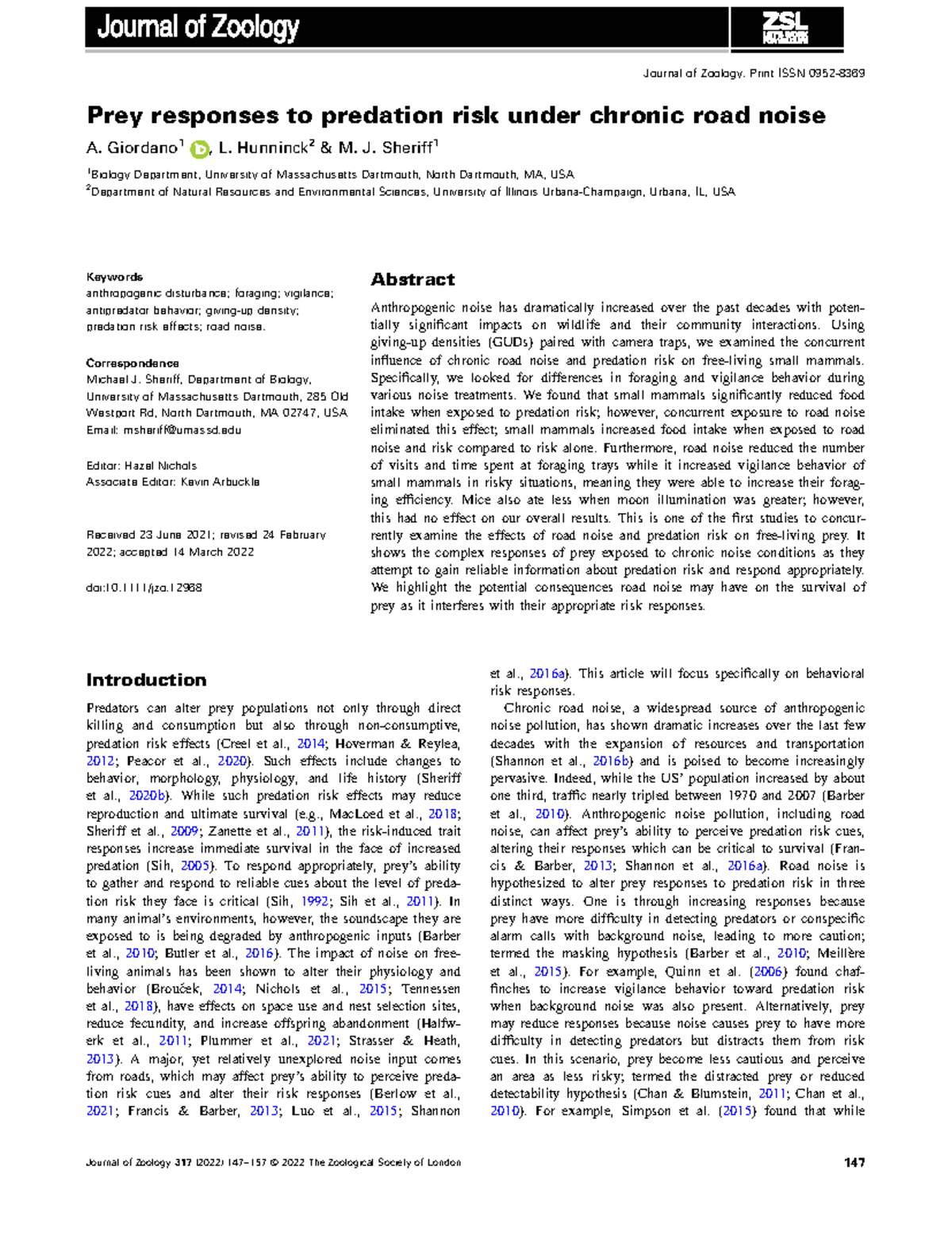 147-157 V2 Journal of Zoology Prey responses to predation risk under ...